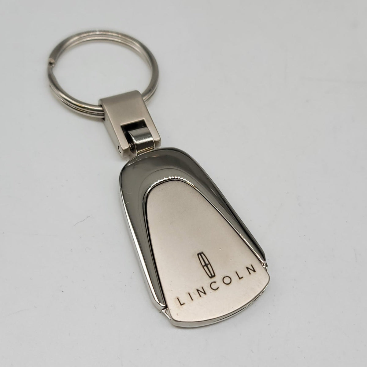 Brand New Lincoln Chrome Teardrop Authentic Logo Keychain Fob Ring Off ...